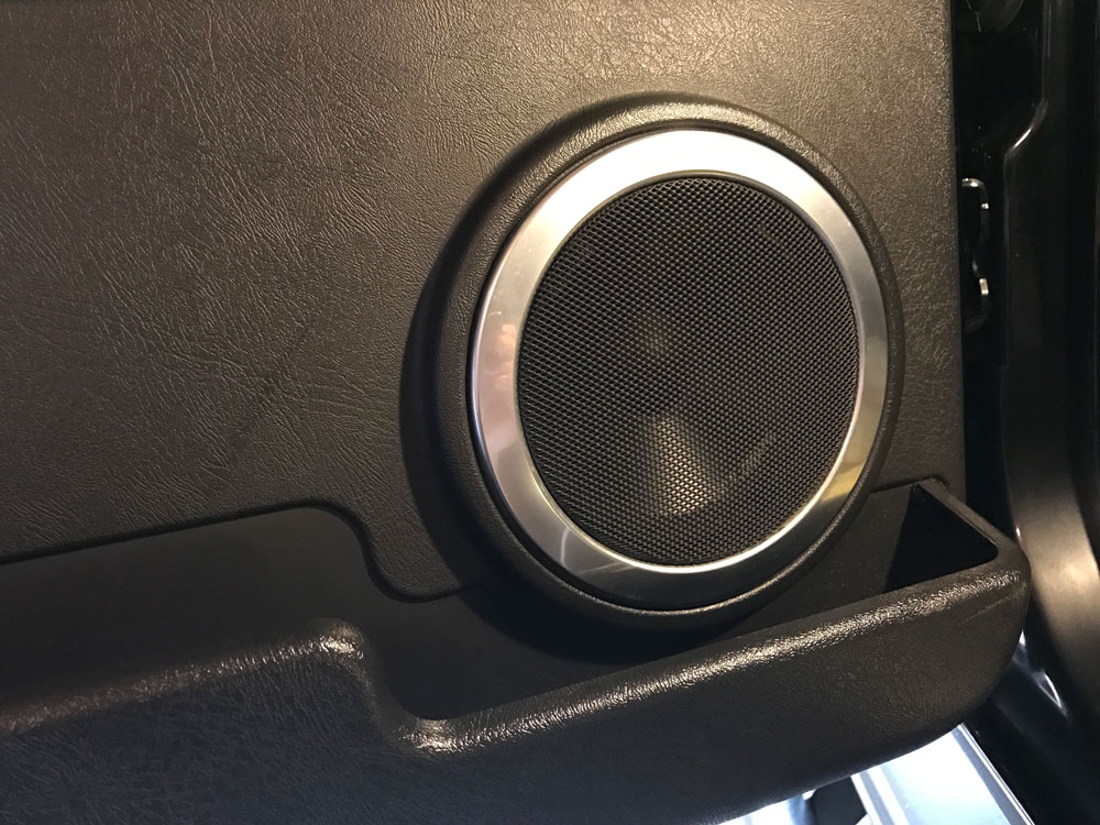 DD Audio Install Highlight: 2006 Hummer H2 Luxury - DD Audio